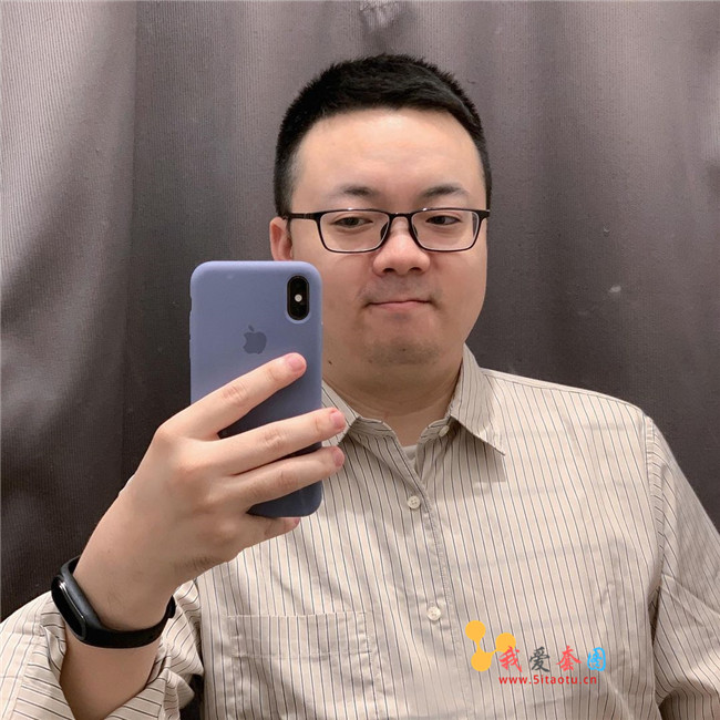 N144-90P+6V-阳光憨厚纯朴诚实都市白领大哥男生日常生活套图_【我要套图网】