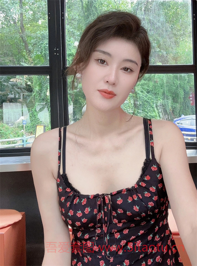 YC319-190P+18v -成熟魅力气质女神企业高管少妇熟女美女日常生活照套图_【我要套图网】